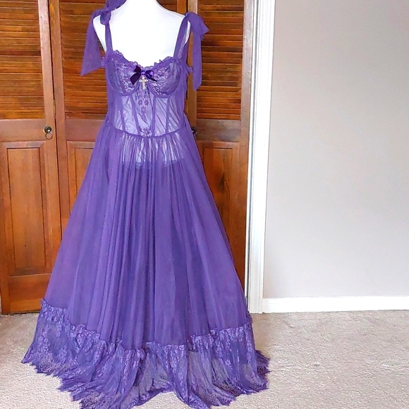 Dolls Kill | Dresses | Nwt Dolls Kill Purple Dance With Death Lace ...